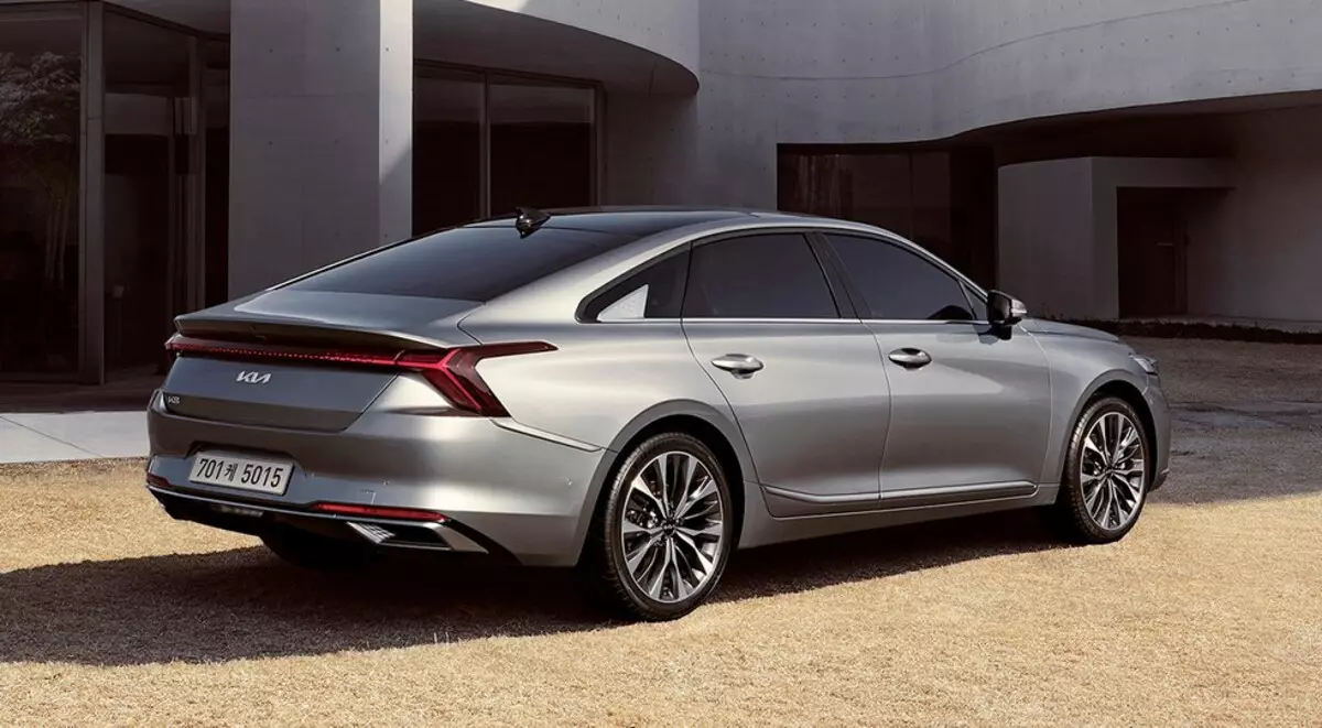 İndi rəsmi olaraq: Kia Cadenza sedan K8 dörd təkərli bir sürücü aldı 20580_8