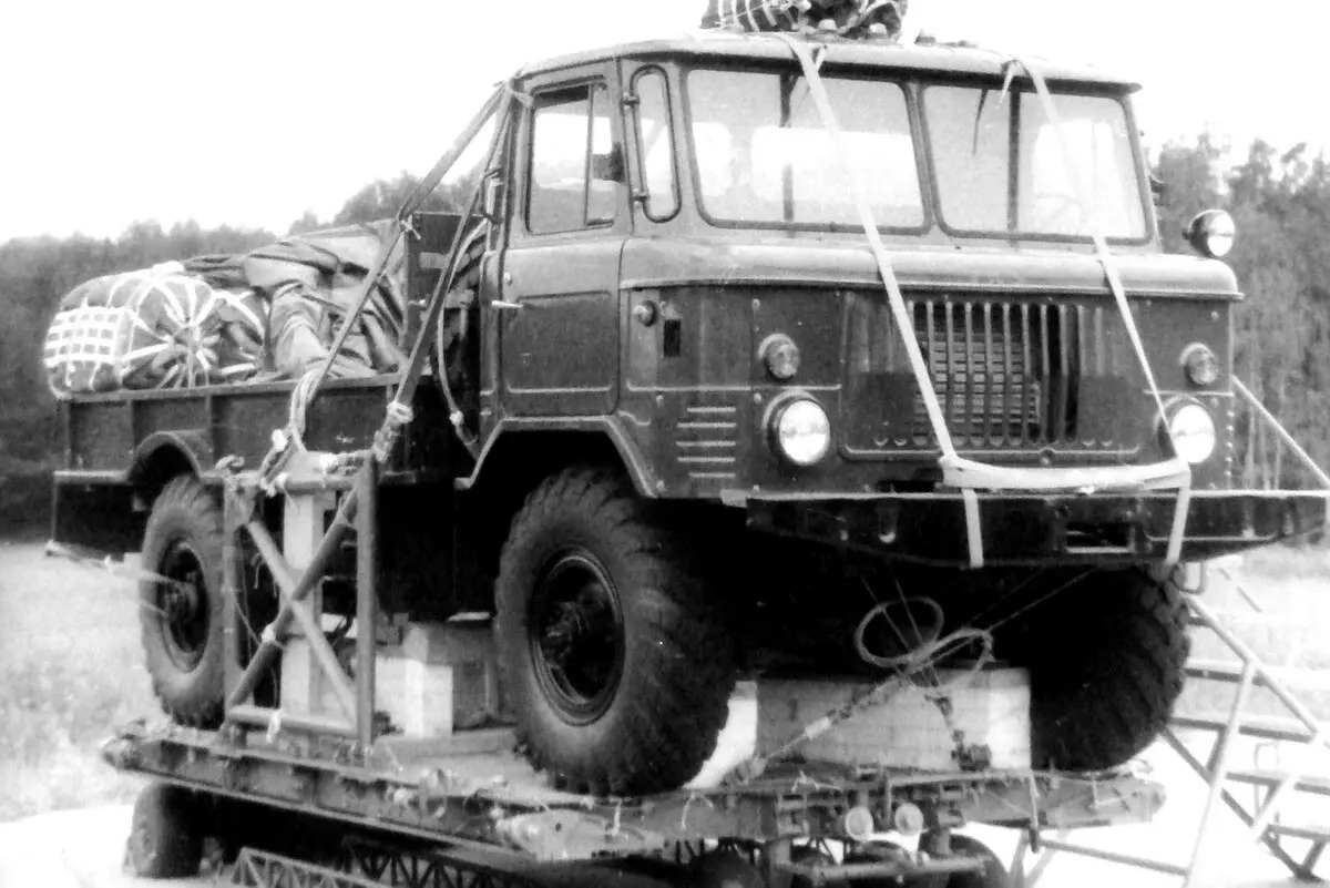 GAZ-66: 40 ans de développement et de développement du camion de l'armée 20630_22