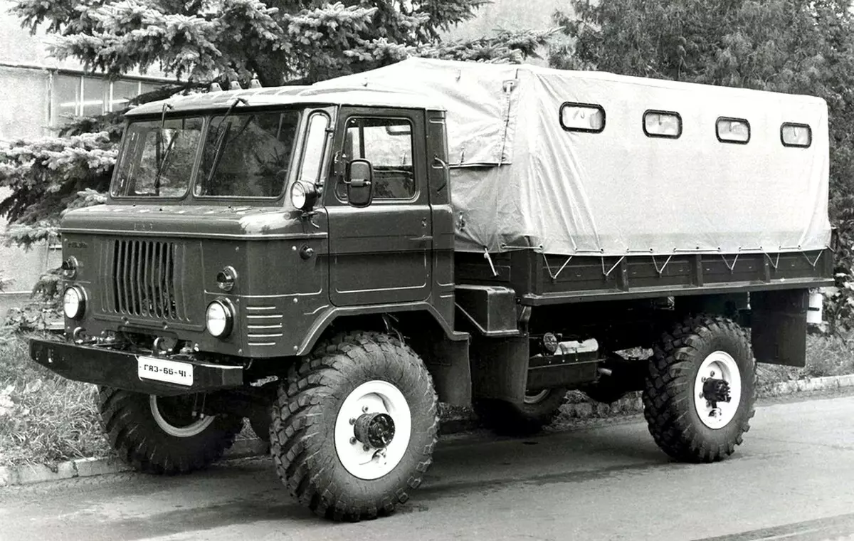 Gaz-66: Shekaru 40 na ci gaba da ci gaban motar Sojojin Sojoji 20630_27