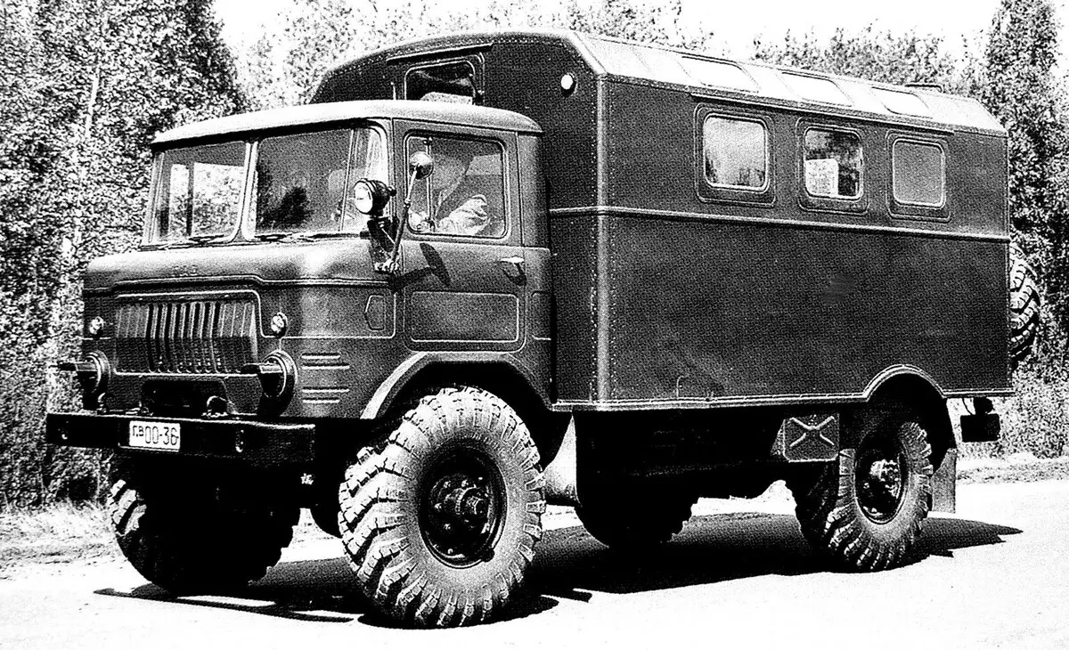 Gaz-66: Shekaru 40 na ci gaba da ci gaban motar Sojojin Sojoji 20630_3