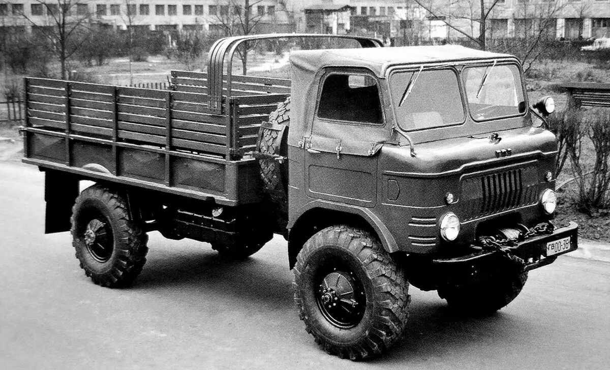 GAZ-66 - နှစ် 40 - စစ်ထရပ်ကား၏နှစ် 40 ဖွံ့ဖြိုးတိုးတက်မှုနှင့်ဖွံ့ဖြိုးတိုးတက်မှု 20630_4