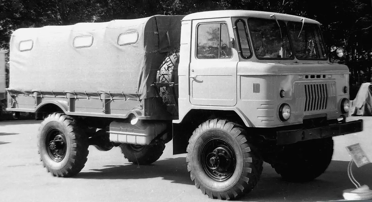 Gaz-66: Shekaru 40 na ci gaba da ci gaban motar Sojojin Sojoji 20630_6