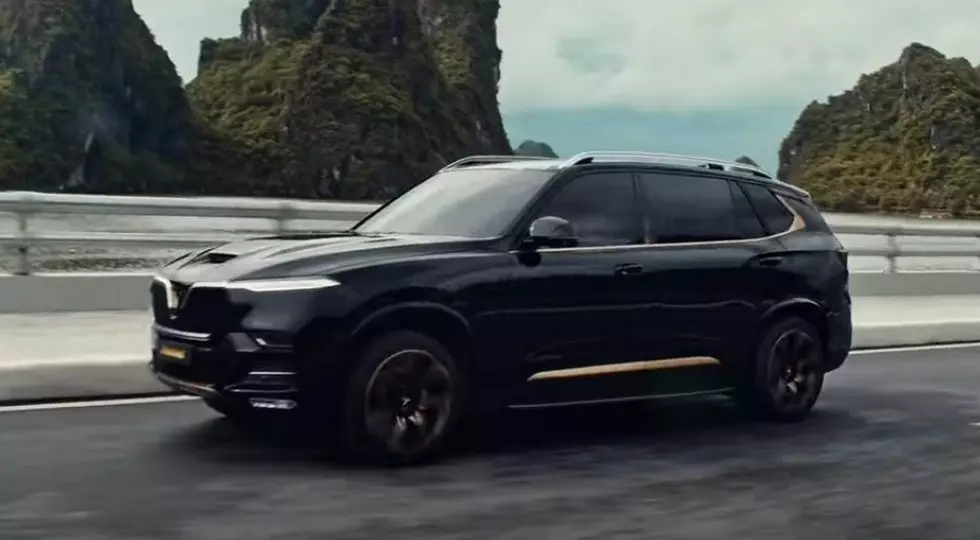 Tổng thống Việt Nam từ BMW X5 cũ sáng lên trên video (V8 chưa được xác nhận) 20660_2