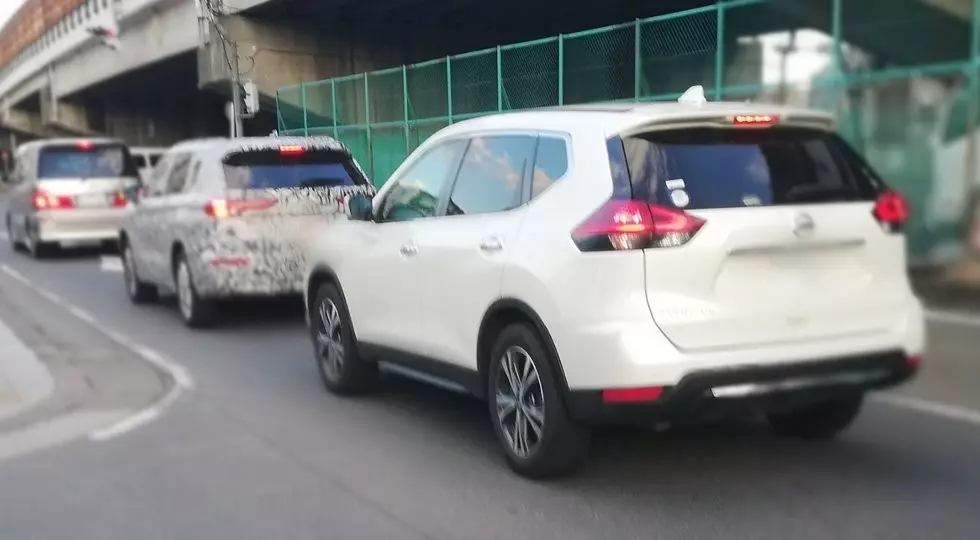 Mitsubishi Outlander Нова генерација блескаа оптика на свежа слика и видео 20706_3