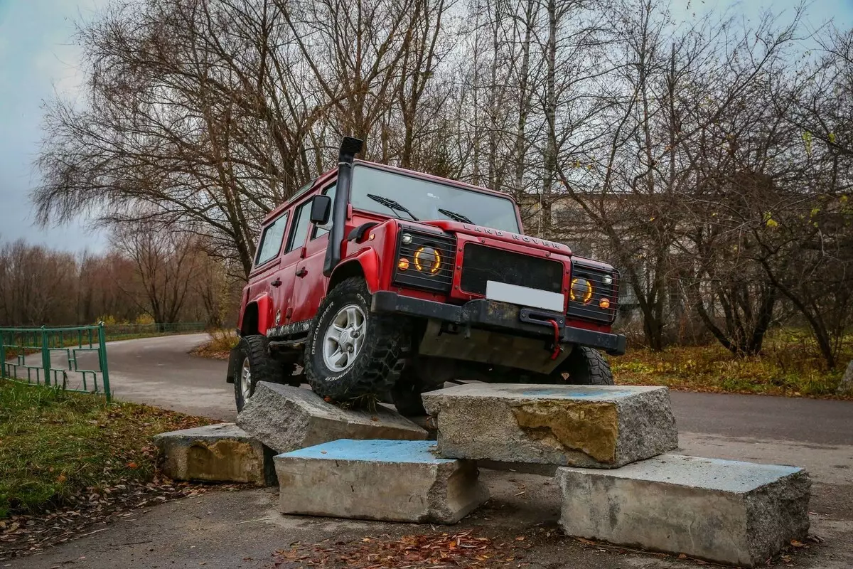 Zemljište Rover Branitelj sa kilometražom: Šasija, mjenjač, ​​motori 20714_9