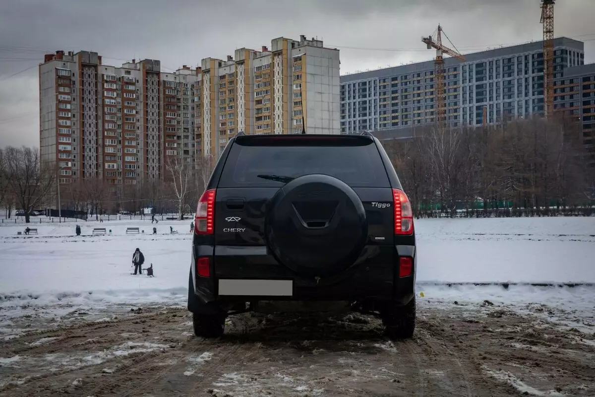 Chery Tiggo T11 con kilometraje: chasis, transmisión, motores 20716_13