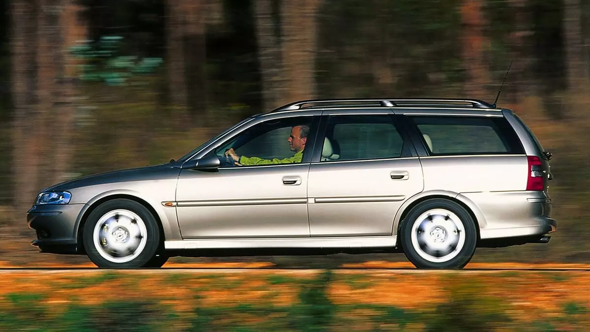 Sa Photo: Opel Vectra Caravan (B) '1999-2002