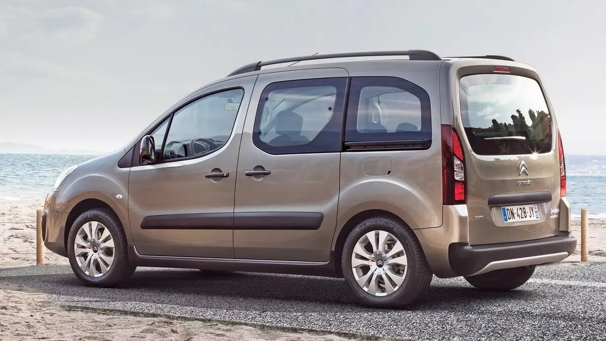 Peugeot partneris, Citroen Berlingo un Opel Combo Krievijas Federācijā: Pasažieru versija ar AISIN AKP 20729_4