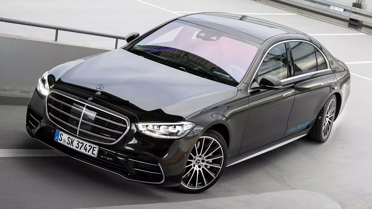 Mercedes-Benz S-Class mới có thể rời khỏi tài xế mà không cần lái. Thông báo phản hồi 20797_1