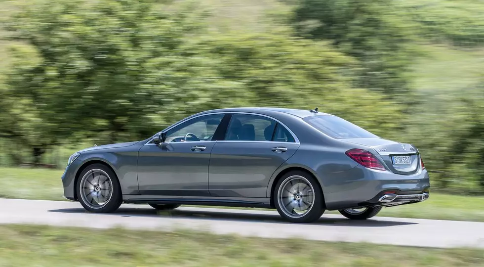 La nuova classe S Mercedes è già rivelata, ma i tedeschi vogliono 