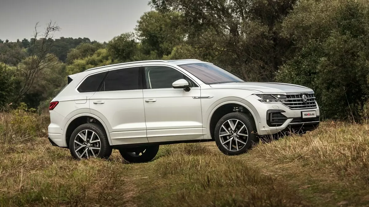 Volkswagen Touareg Branco Três Quarters