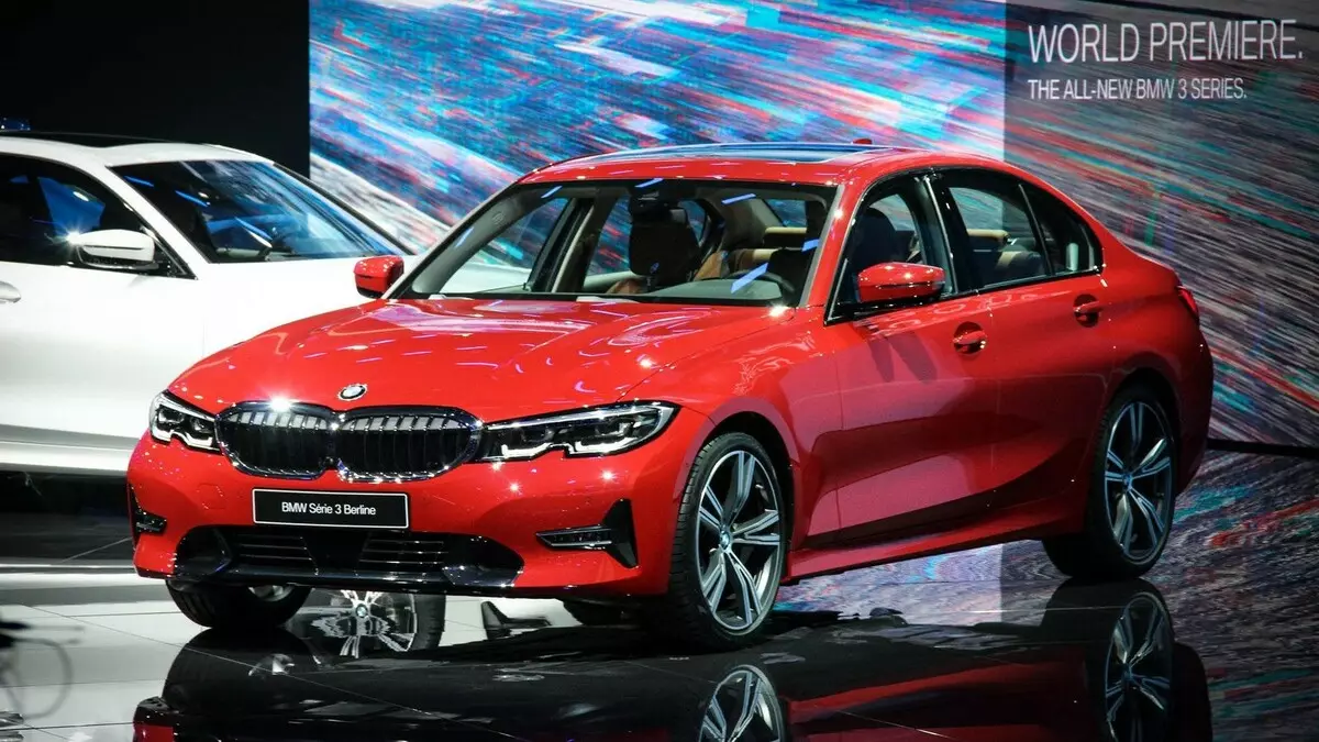 BMW 3 цуврал улаан дөрөвний гурав