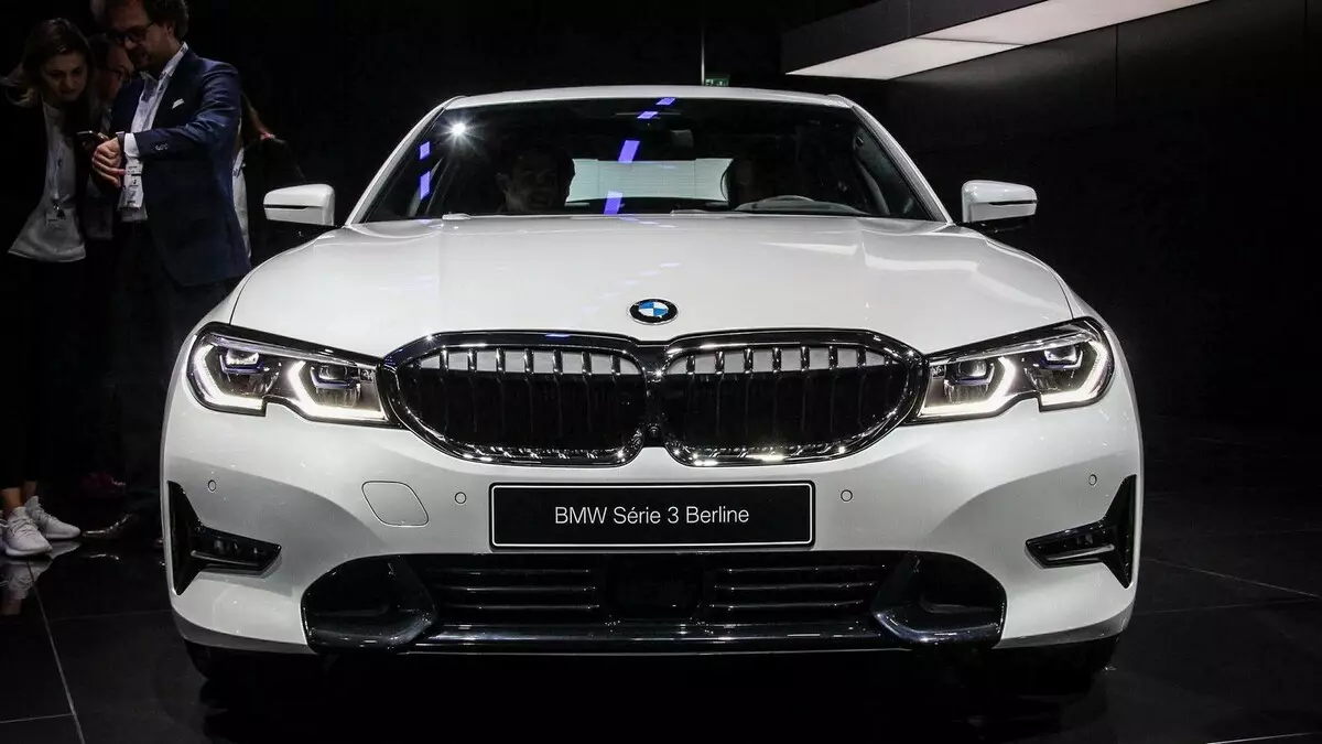 BMW 3 Series White Front (2)