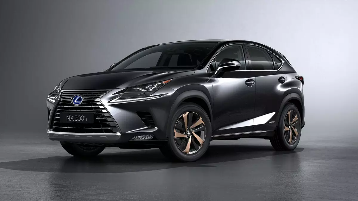 Lexus nx 300h '2017-n.v.