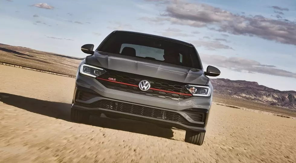Volkswagen Jetta New Generation: Nou 