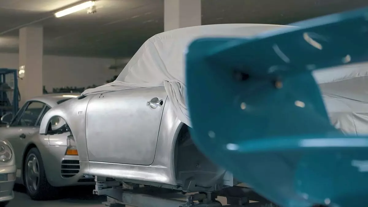 Porsche afslørede udseendet af det hemmelige sportsbilprojektguld 21060_3