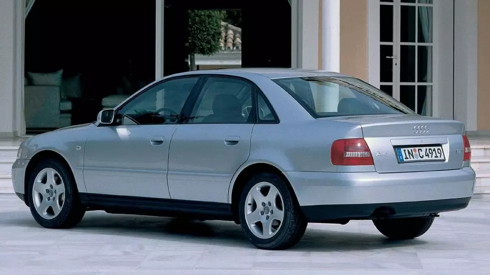 3Audi A4 1,8 t Sedan Eu-Spec (b5.8d) '1999-2000