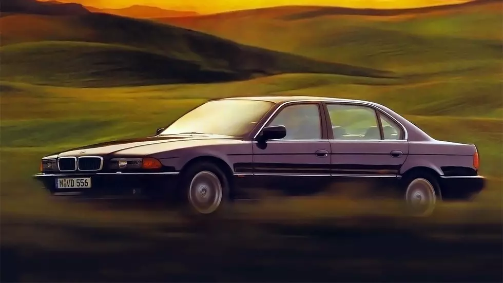 Στη φωτογραφία: BMW Σειρά 7 (E38) '1994-98
