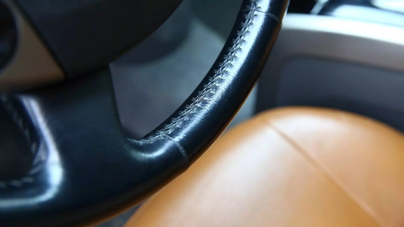 Toyota Prius XW20 з прабегам: найскладаная электрыка і палёгку кузава, якое вядзе да карозіі 21171_24