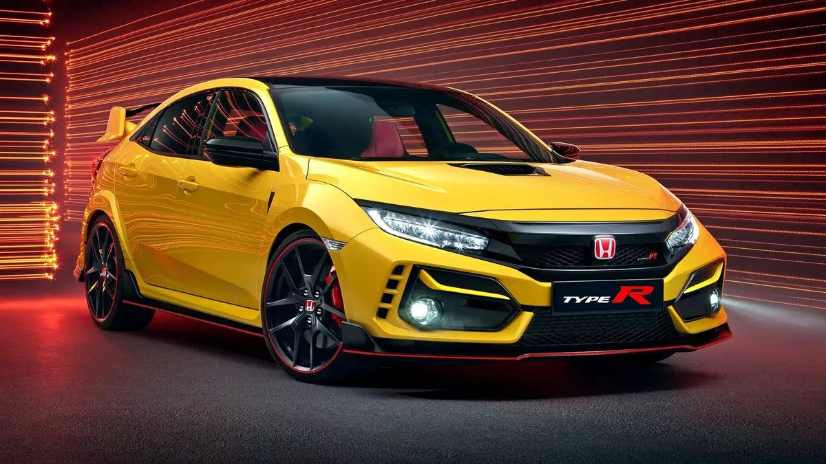 Përditësuar Honda Civic Lloji R: Menjëherë tre hatcha nxehtë me shkallë të ndryshme të 