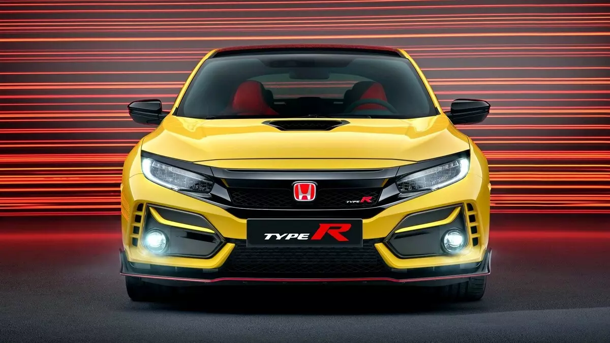 Përditësuar Honda Civic Lloji R: Menjëherë tre hatcha nxehtë me shkallë të ndryshme të 