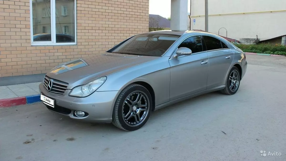 Ĉu valoras aĉeti Mercedes-Benz CLS I por 800 mil rubloj 21291_18