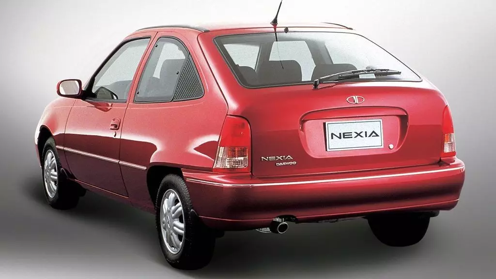 Brat na sestri: upoređivanje Opel Kadett E i Daewoo Nexia 21352_44