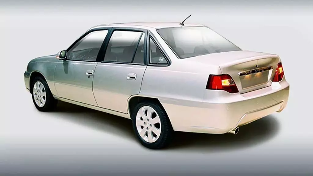 Brat na sestri: upoređivanje Opel Kadett E i Daewoo Nexia 21352_49