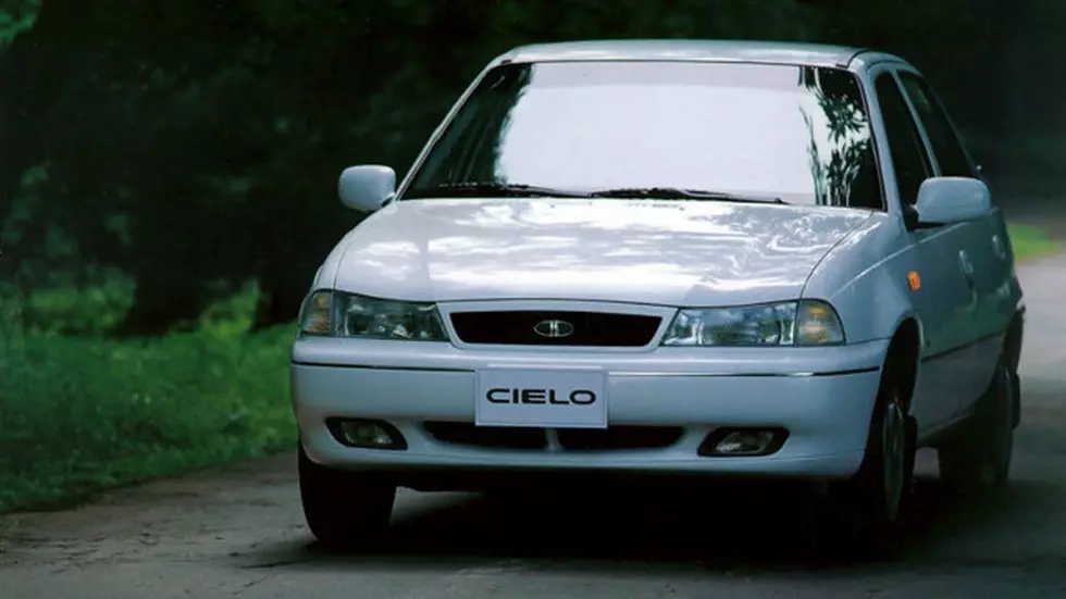 Opel, Pontiac ja Chevrolet: Kuinka Daewoo Nexia yritti valloittaa koko maailman 21357_30
