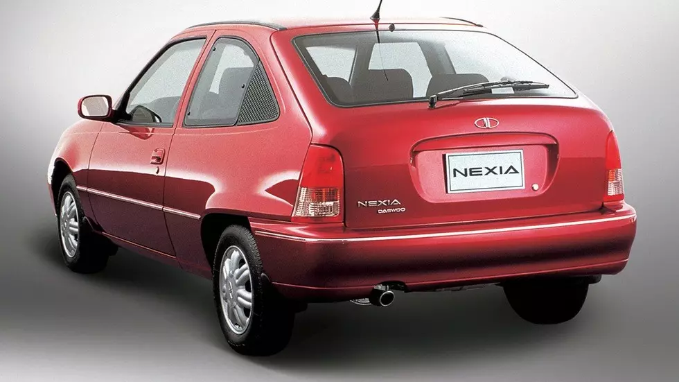 Opel, Pontiac och Chevrolet: Hur Daewoo Nexia försökte erövra hela världen 21357_39