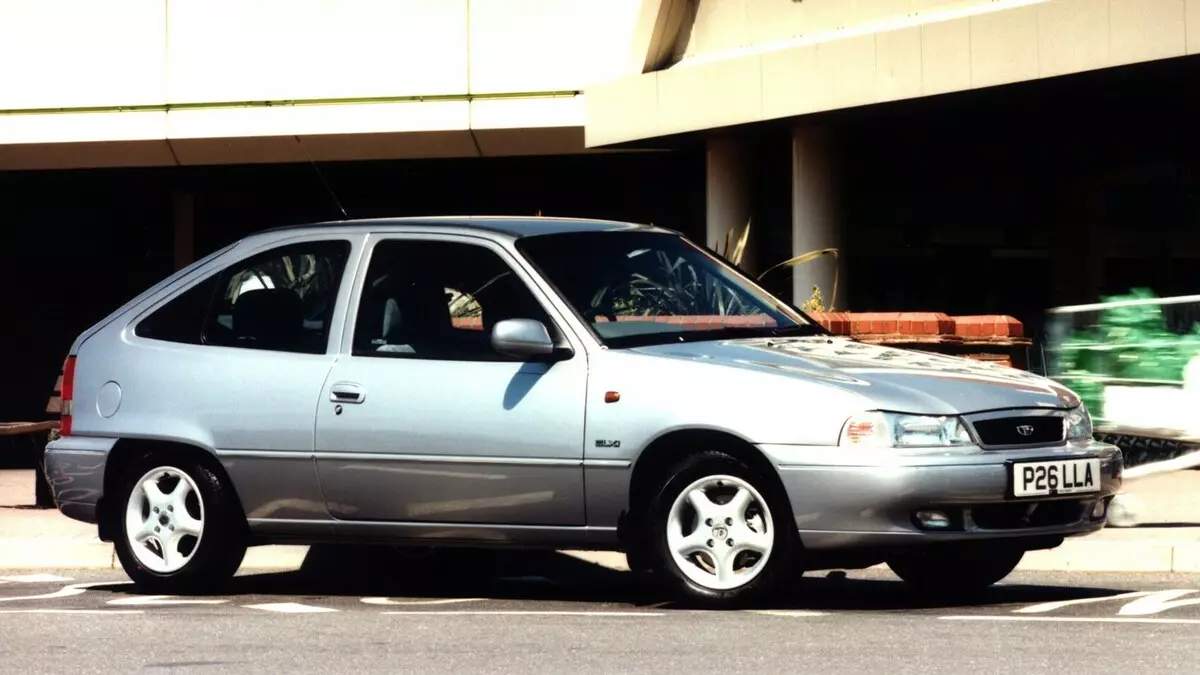 Opel, Pontiac at Chevrolet: Paano sinubukan ni Daewoo Nexia na lupigin ang buong mundo 21357_41