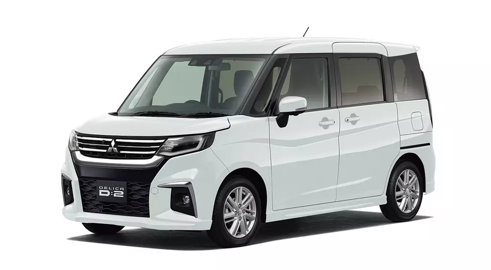 Delica berubah generasi, tetapi ini bukan ven yang sama, dan tidak cukup Mitsubishi 21365_1