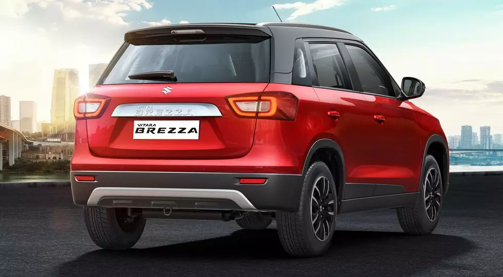 Die Toyota Urban Cruiser Crossover op grond van Suzuki is aan die première geopenbaar (die verskille is nie soseer nie) 21374_6