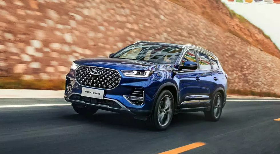 奇瑞Tiggo 8 Pro从俄罗斯开始：两个发动机，竞争对手宣布Sorento和Tiguan 21407_17