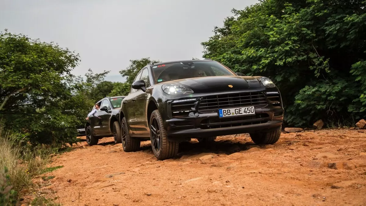 Aggiornato Porsche Macan entrerà nel mercato alla fine di luglio 21452_1