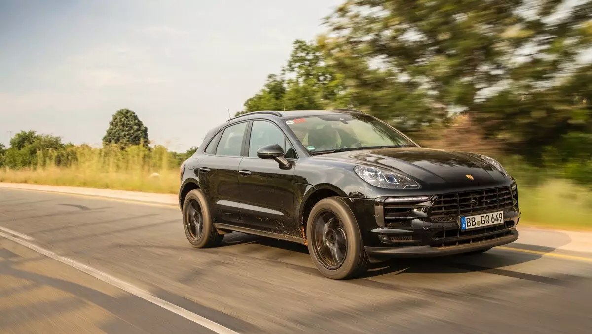 Aggiornato Porsche Macan entrerà nel mercato alla fine di luglio 21452_9