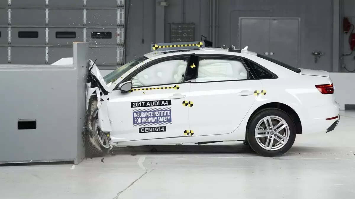 Nou Audi A4 va rebre l'avaluació màxima de seguretat 21464_2