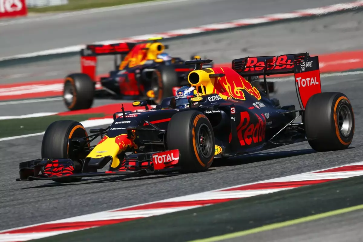 Ricciardo Daniel（AUS）紅牛標籤Heuer RB12行動2016年5月13日至15日的巴塞羅那加泰羅尼亞西班牙大獎賽