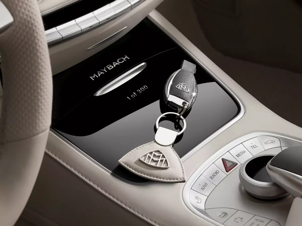 Mercedes-Maybach, Convertible S 650 seriyasını təqdim etdi 21559_3