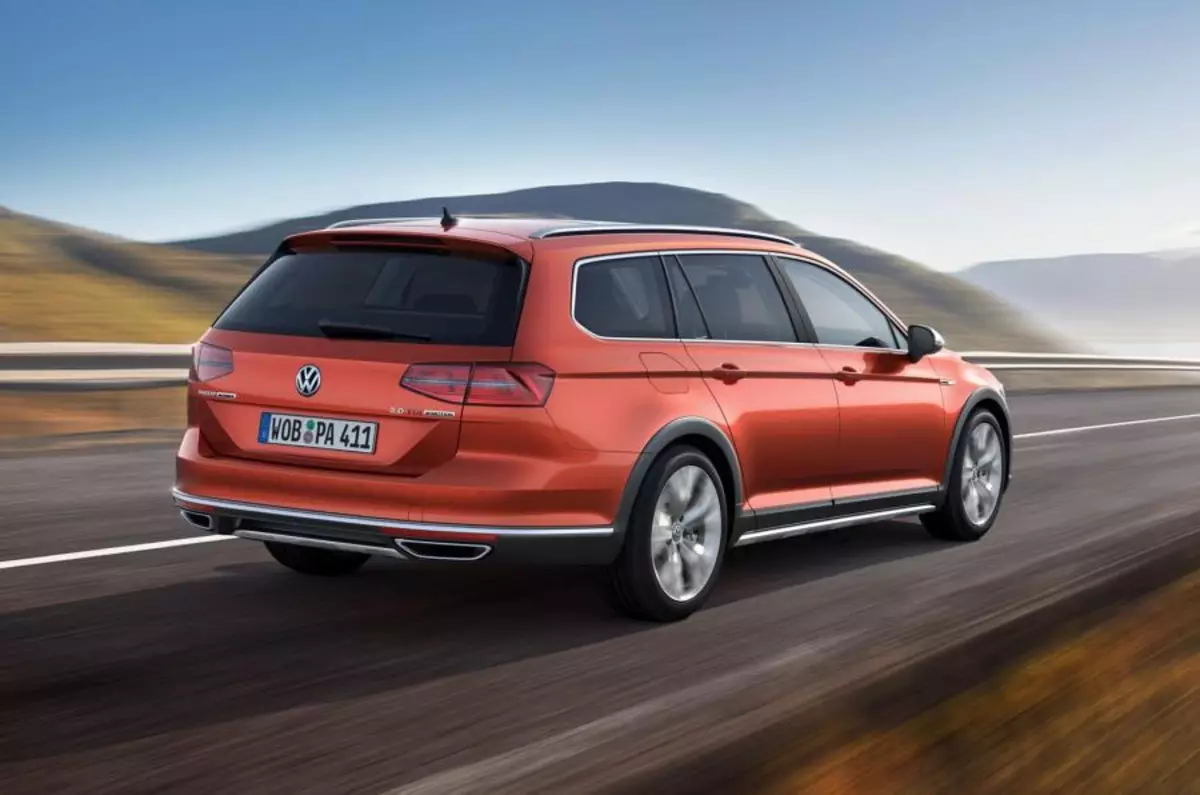 Volkswagen ukázal OVS-vysoko Passat AllTrack do Ženevy 2155_8