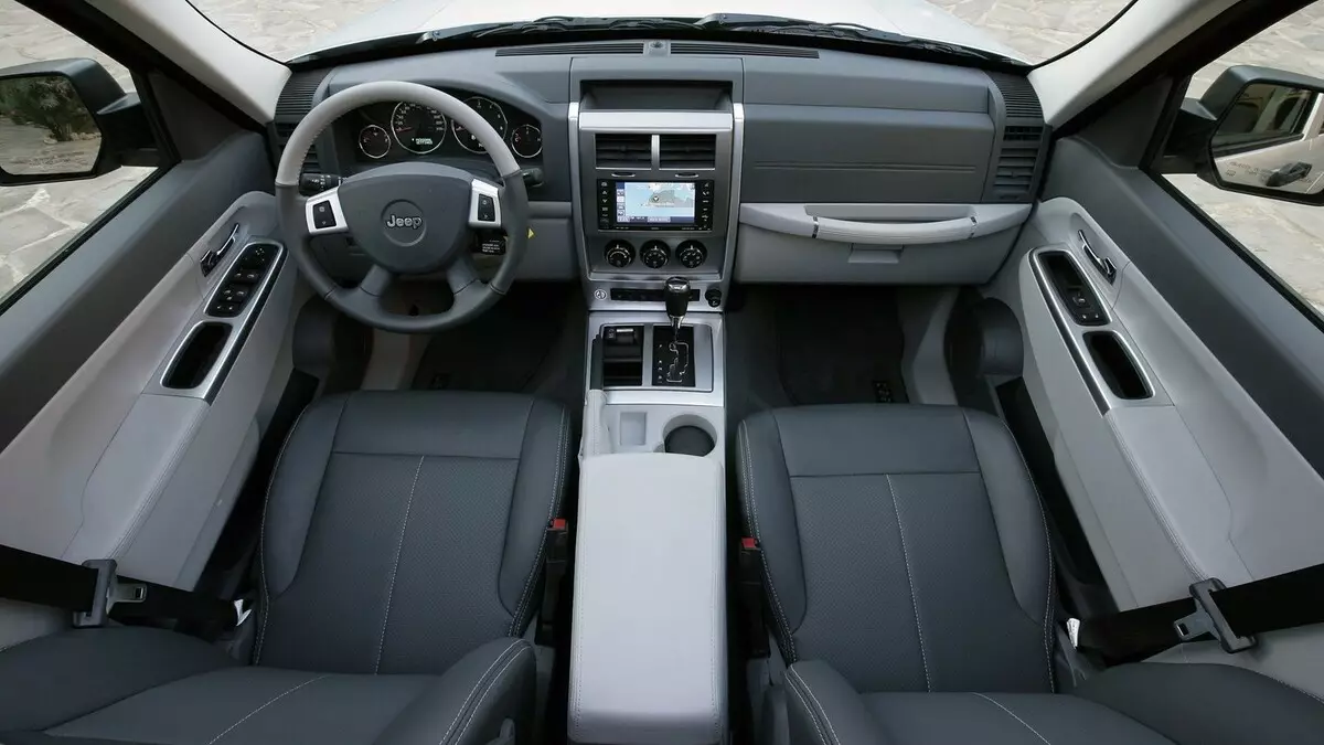 Nella foto: Interior Jeep Cherokee Kk