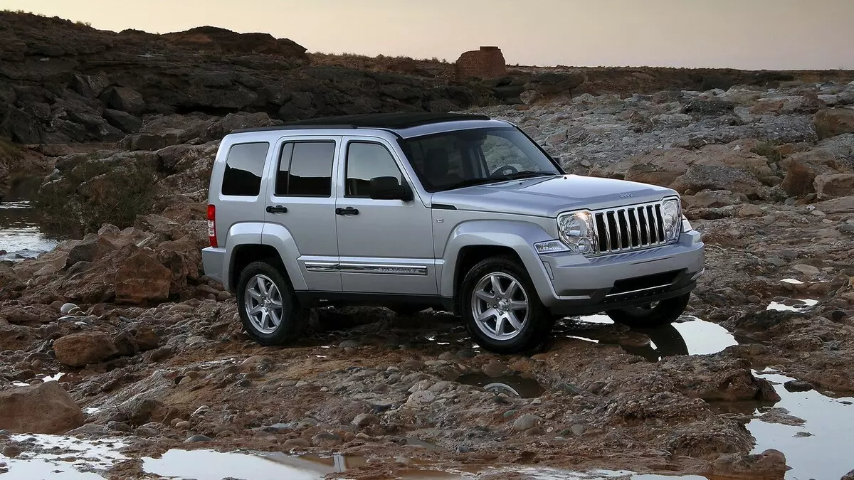 Nella foto: Jeep Cherokee Kk