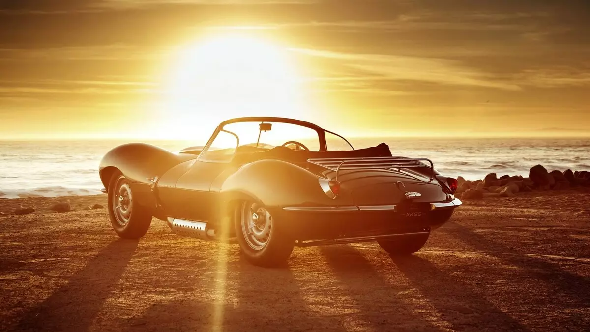 Di wêneyê de: berdewamiya Jaguar XKSS