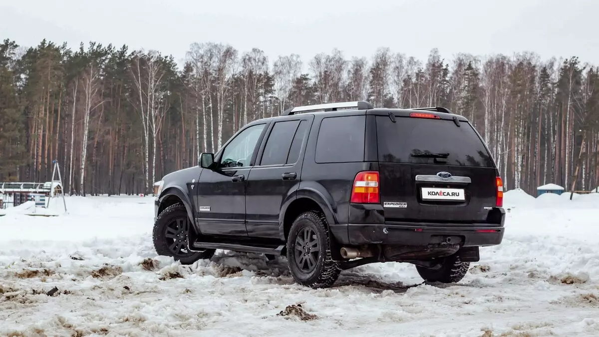 Με εγκάρδια χαιρετισμούς από το Mustang: Ford Explorer IV 21623_2