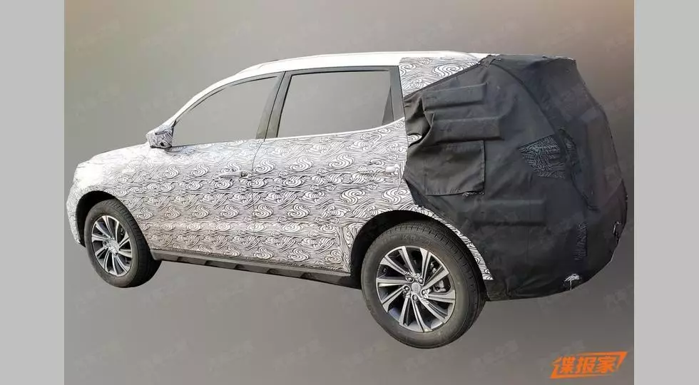 Geely Emgrand X7 மற்றொரு restyling பிழைத்து: இப்போது ஒரு முற்றிலும் புதிய வரவேற்புரை 21644_4