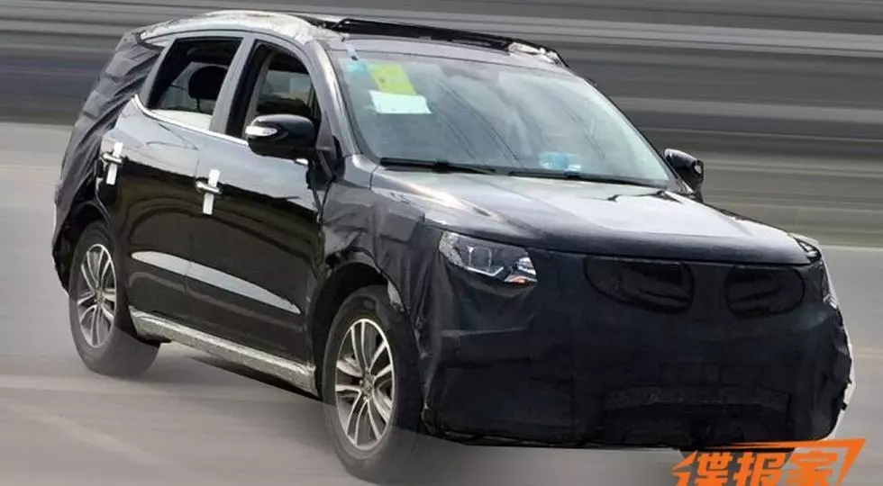 Geely miġjuba għal testijiet aġġornati EMGRAND X7 Crossover 21649_1