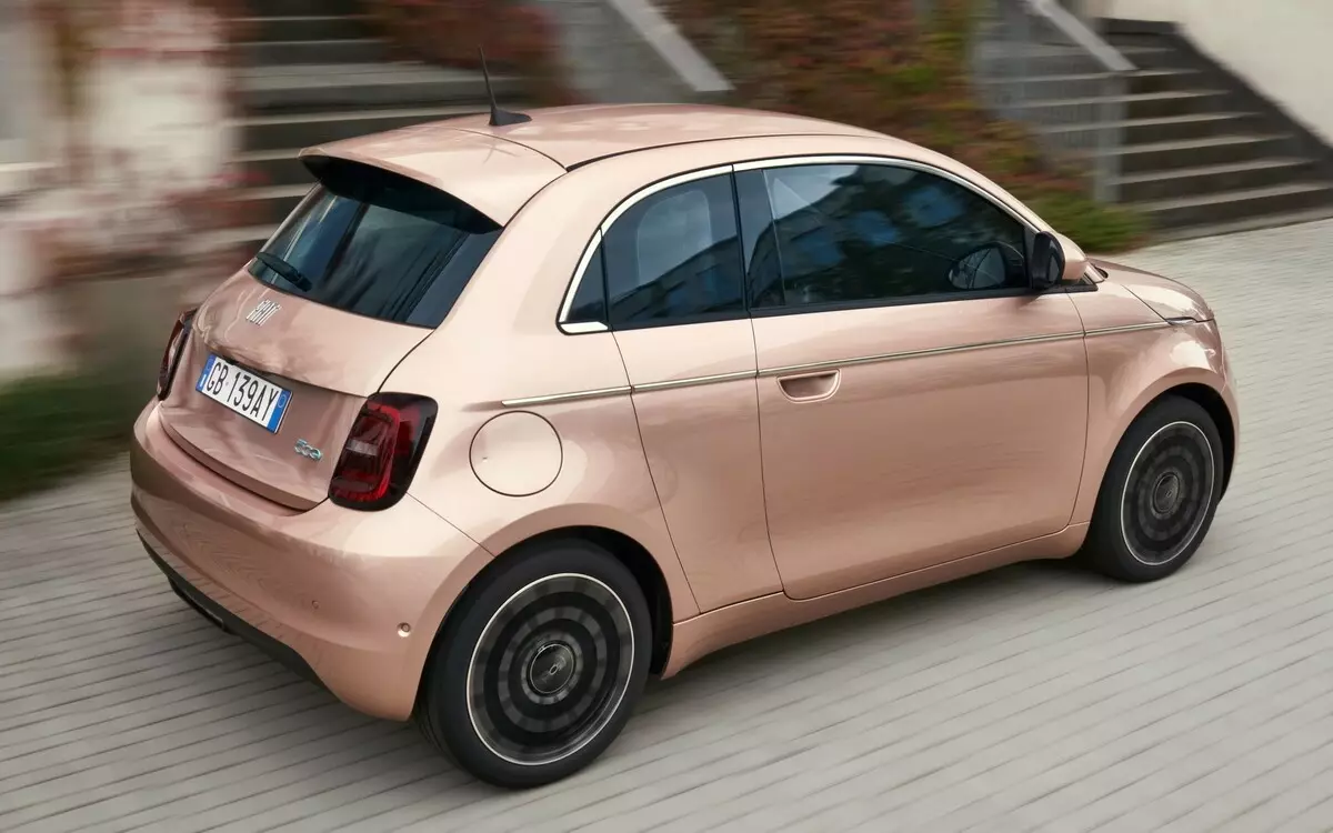 Fiat 500E 3 + 1: Další dveře a verze pro chudé 21663_9