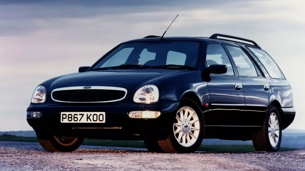 Lori oju ti ẹru, ti o dara inu: iriri ti nini ti Ford Scorpio ii 21682_28