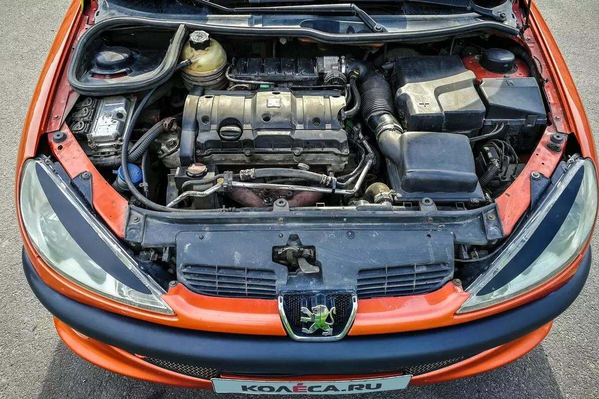 PEUGEOT 206 SS-motor