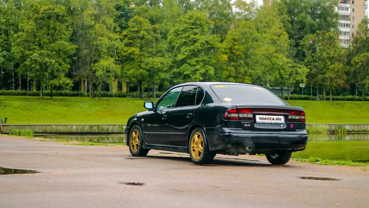 Subaru Legacy Rear (2)